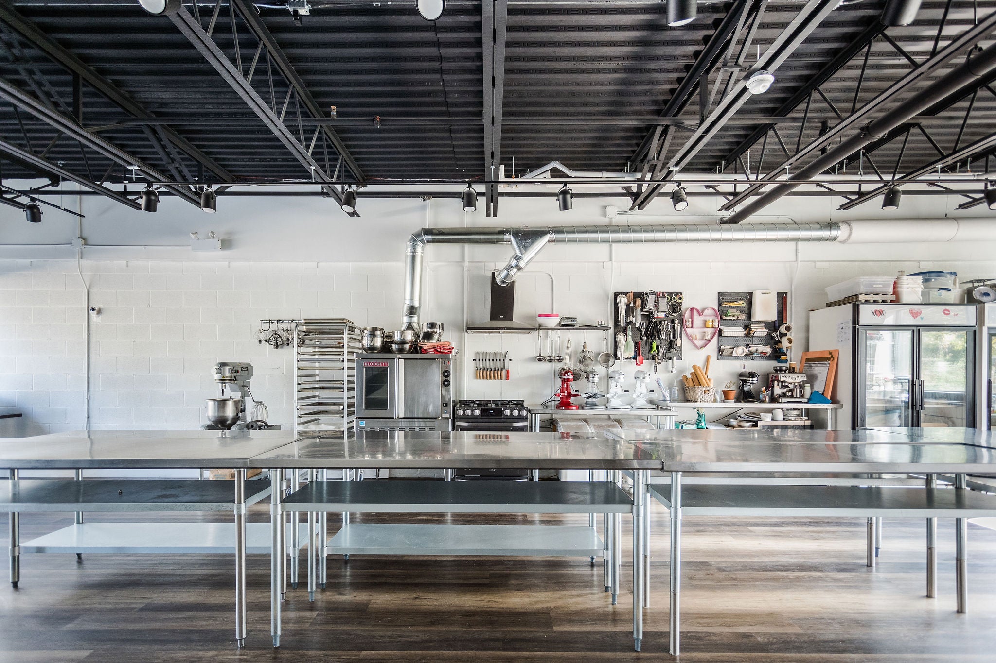 Check out our Gorgeous Studio Space for Rent – Le Dolci